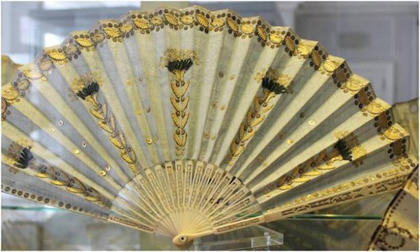 Fabulous Fashion Item: A Brief History of the Hand-held Fan | Regency ...
