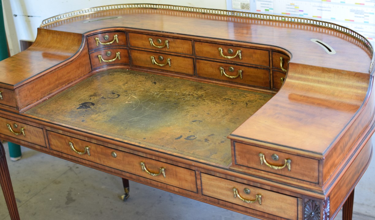 Object of interest: The Carlton House Desk | Regency Explorer